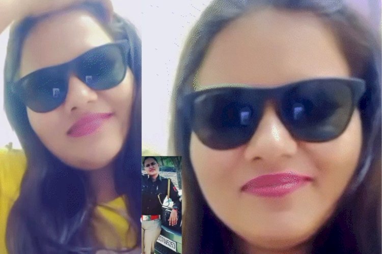 फर्जी पुलिसवाली बनकर महिला खेलती रही खेल, पुलिस अधिकारियों के साथ खिंचवाती रही तस्वीरें - thinQ360