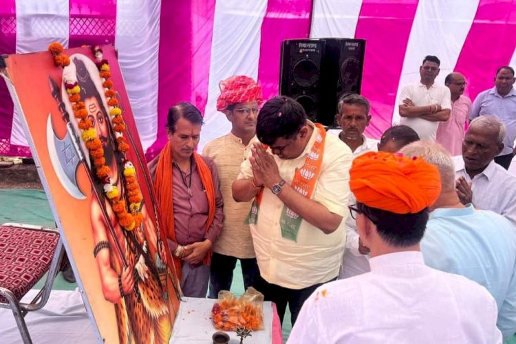 संजय शर्मा ने कहा शिक्षा विकास की कुंजी है - thinQ360