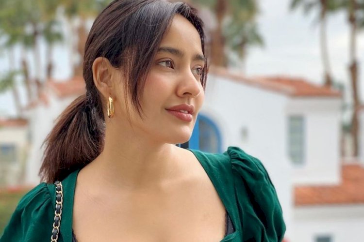 नेहा शर्मा अभिनेत्री और निर्माता की सफलता की कहानी - thinQ360